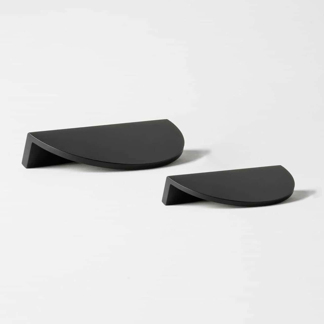 Matte Black Brass Half Moon Handle | D.LUXE by Do.Up - Cabinet Handle