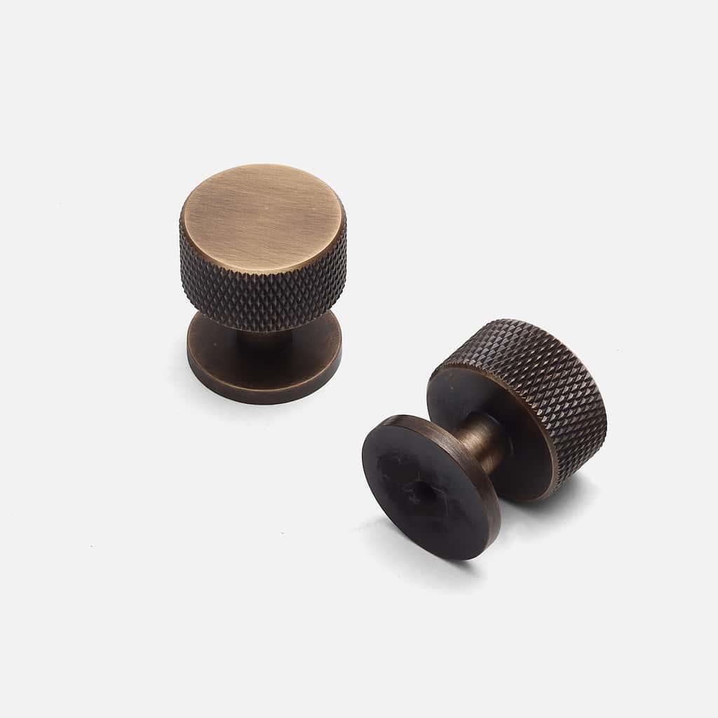 Lismore - Knurled Antique Bronze Brass Knob - Handle | Do.Up