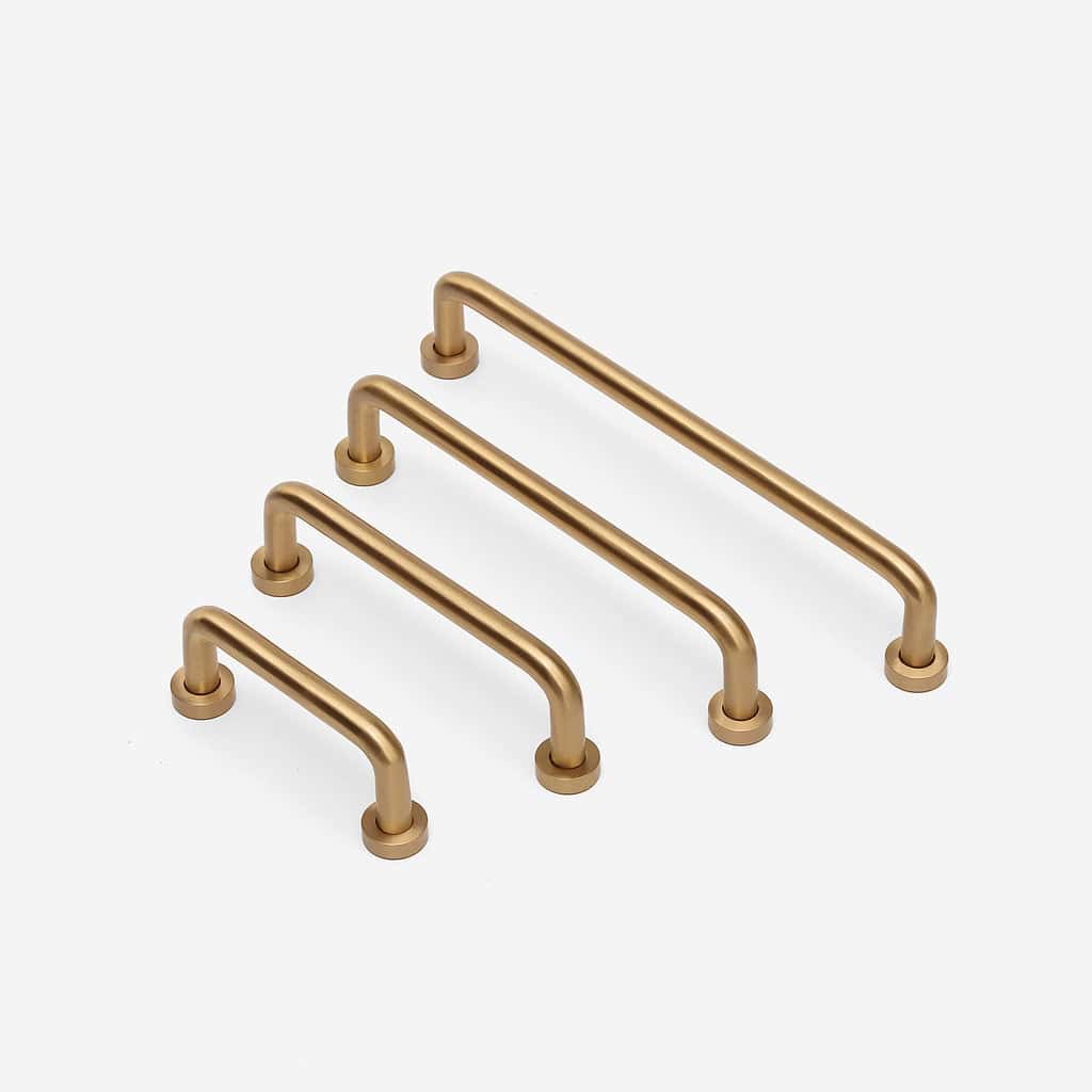 Ube - Curved Brushed Brass Handle - Handle | Do.Up